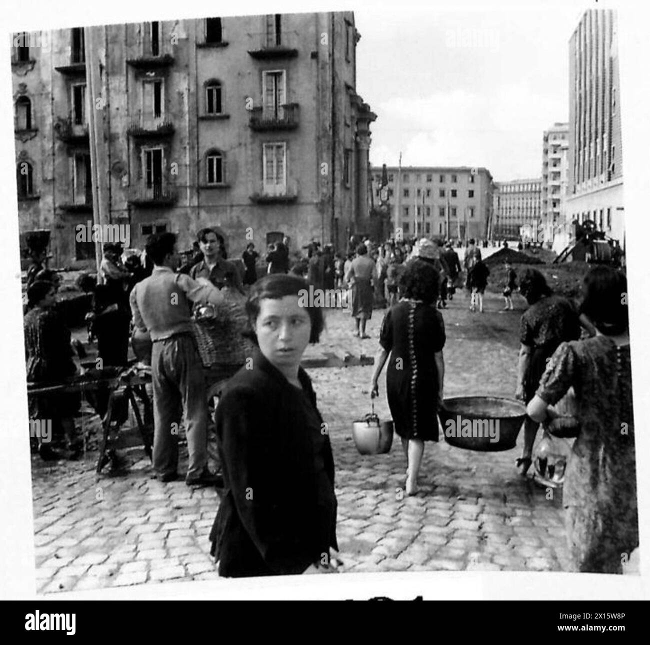 INVASION OF ITALY : FIFTH ARMY SCENES IN NAPLES - A street scene as ...