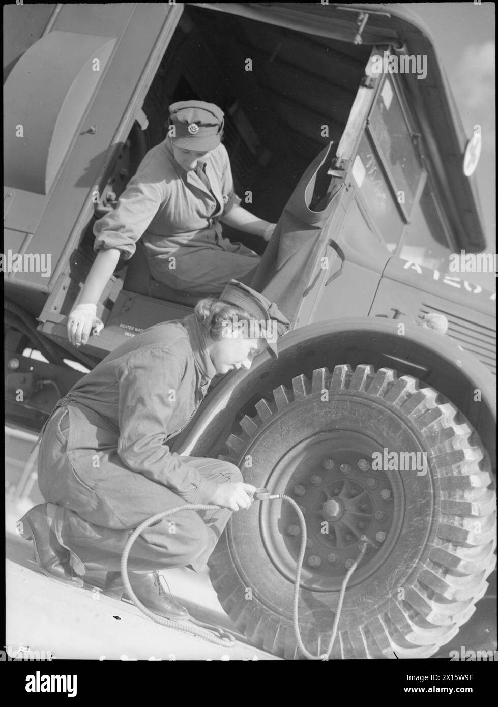 AUXILIARY TERRITORIAL SERVICE VEHICLE MAINTENANCE TRAINING, 1942 - A ...