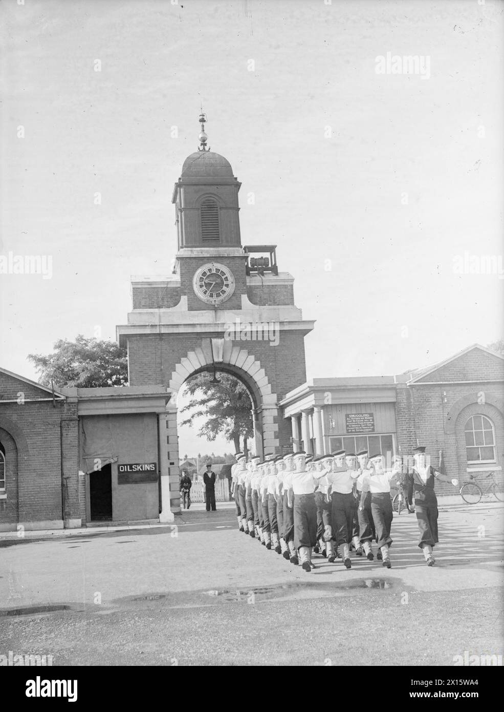 FLEET AIR ARM TRAINEES AT HMS ST VINCENT, GOSPORT, AUGUST 1943 - At HMS ...