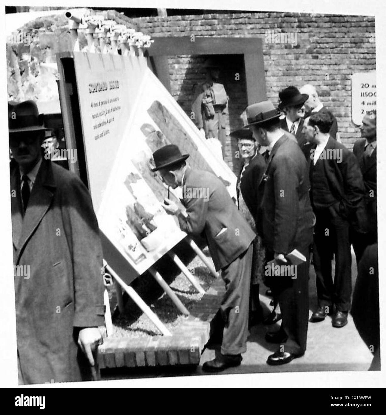 Gear display Black and White Stock Photos & Images - Alamy