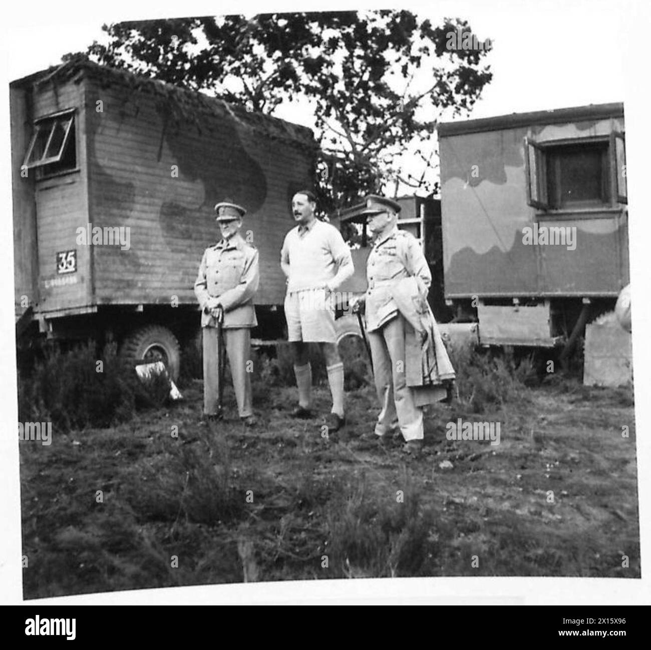 Field Marshal Smuts visits the South African Division and meets 8th ...