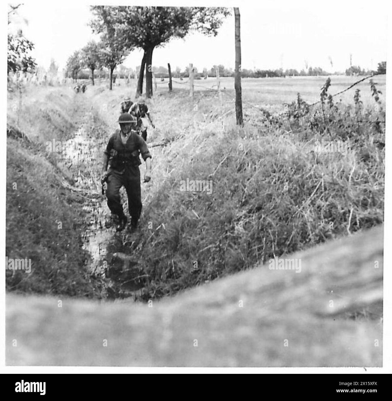 Advancing under fire Cut Out Stock Images & Pictures - Alamy