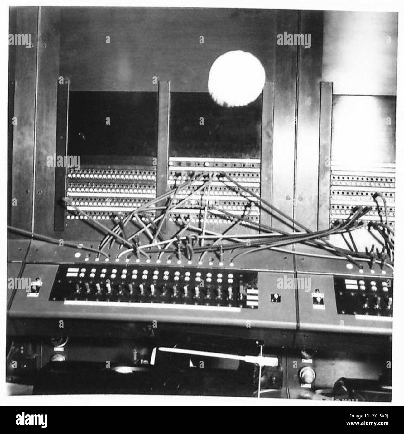 SIGNAL EQUIPMENT - Teleprinter switchboard at Cheltenham , British Army ...