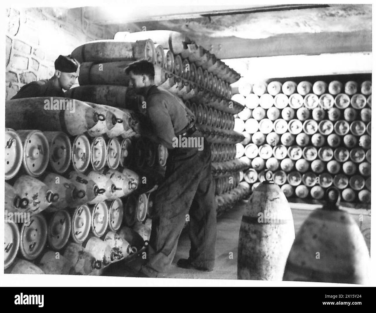 "LEASE-LEND" MATERIAL FROM AMERICA - 250 lb. aerial bombs made in ...