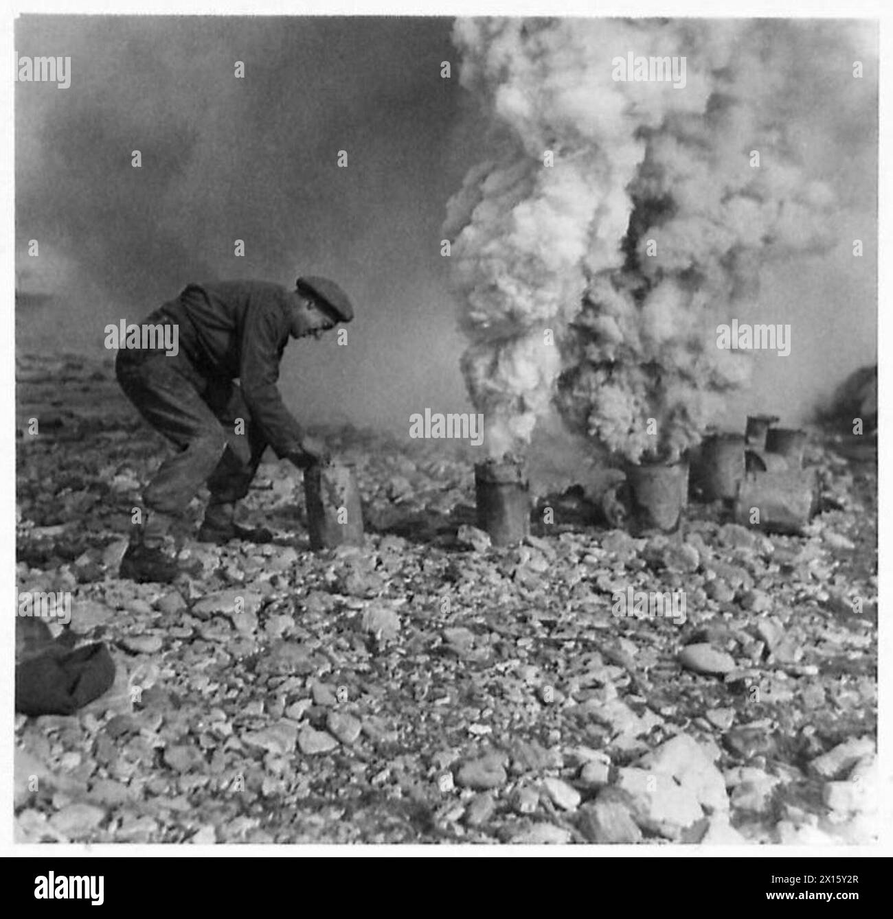 FIFTH ARMY : VARIOUS - A smoke screen is laid from dawn to dusk over ...