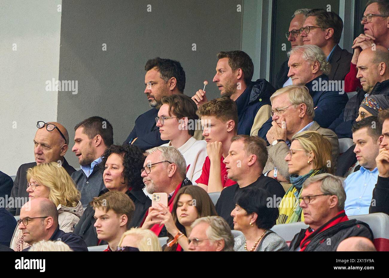 Voller teller hi-res stock photography and images - Alamy