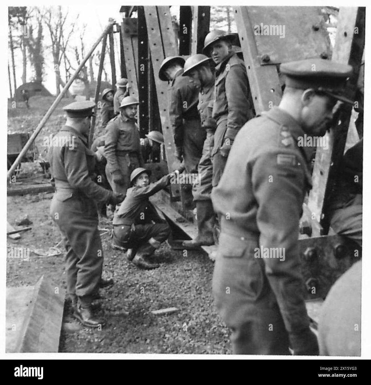 BRIDGE BUILDING - Royal Engineers at work on the bridge British Army ...