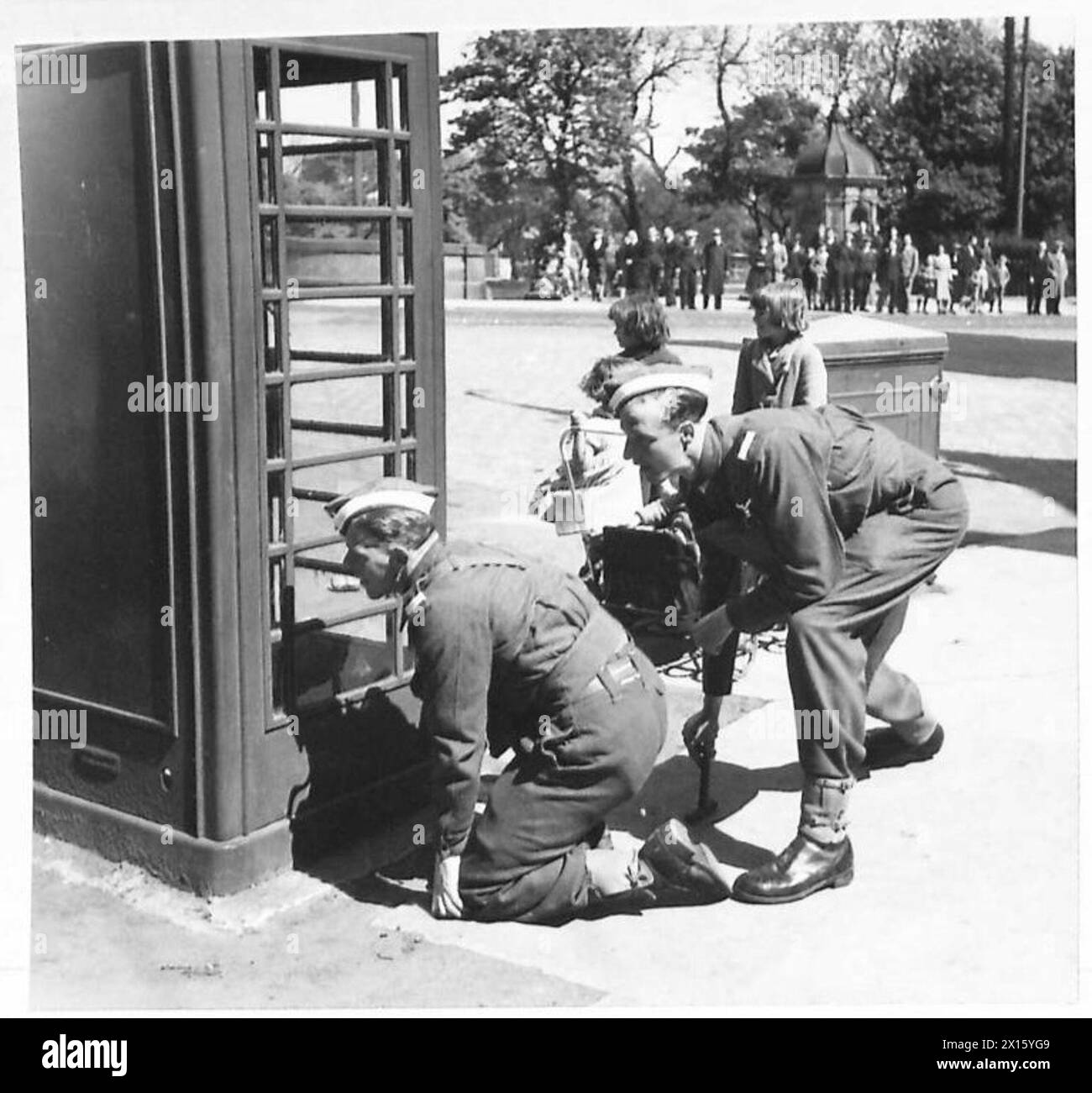 HOME GUARD v. O.C.T.U. - "Invaders" taking cover behind a telephone box ...