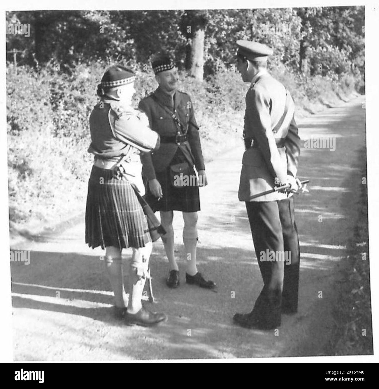 H.R.H. THE DUKE OF GLOUCESTER VISITS HIS REGIMENT - H.R.H. in ...