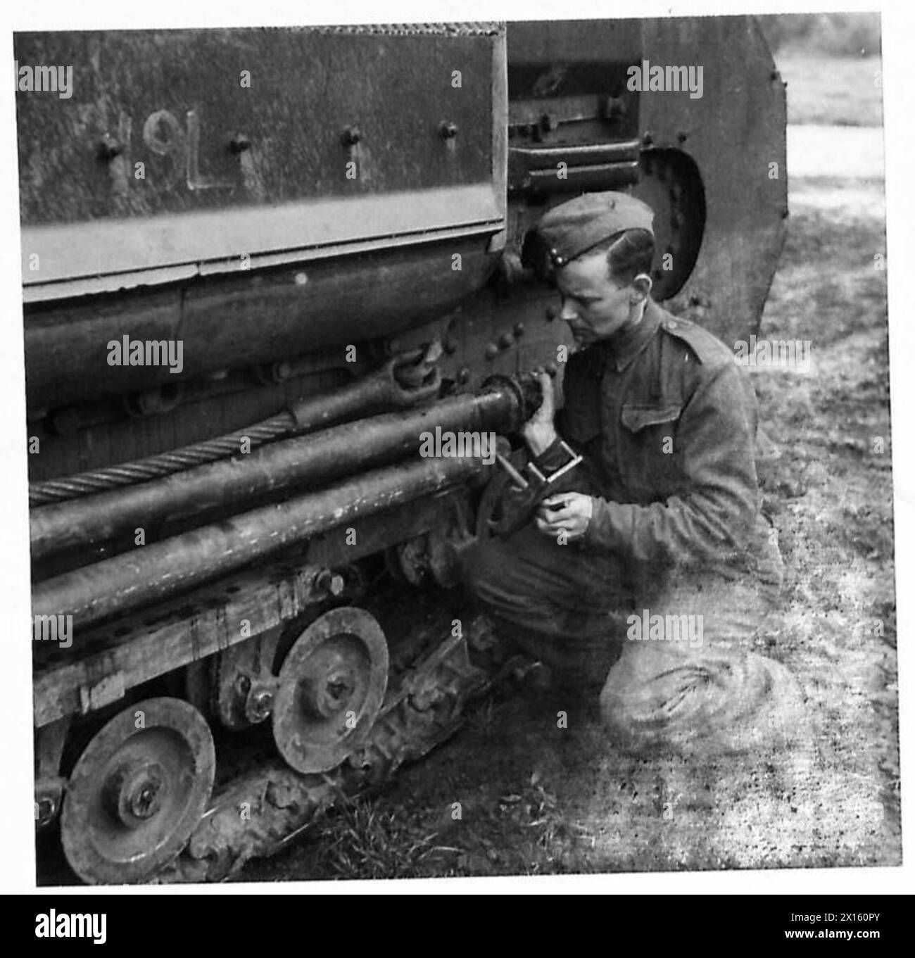 EXPERIMENTAL TANK RECOVERY SECTION ABORFIELD - Hollibone draw bar ...