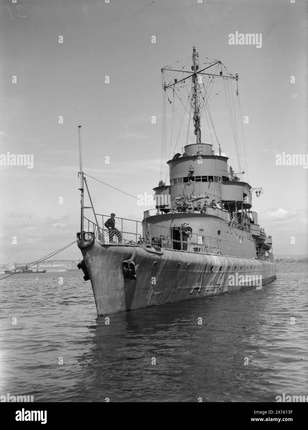 THE FRENCH SLOOP COMMANDANT DUBOC NOW IN SERVICE WITH THE BRITISH NAVY ...