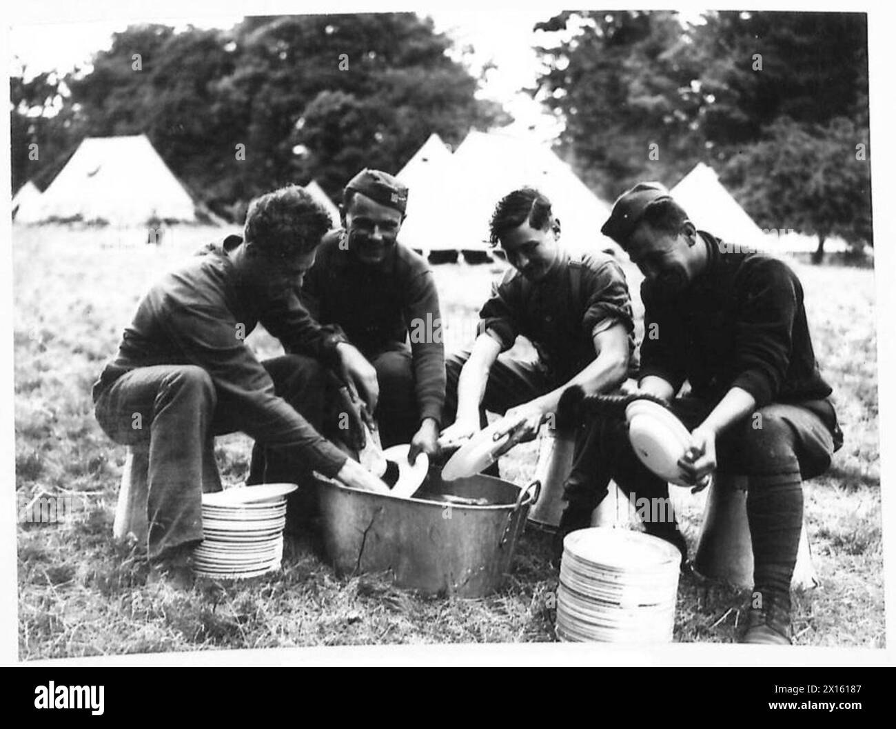A CONTINGENT OF CZECHOSLOVAKIAN SOLDIERS ARRIVING IN ENGLAND - Cheery ...