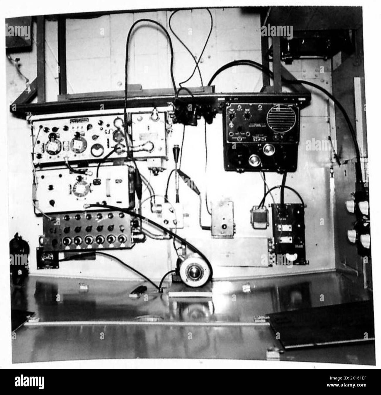 Mobile radio transmission Black and White Stock Photos & Images - Alamy