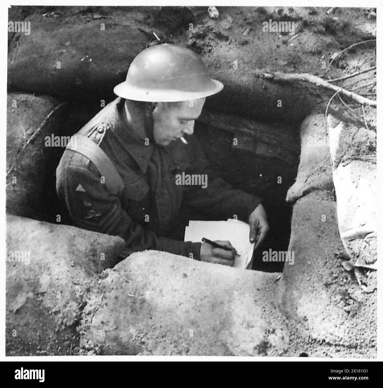 FIFTH ARMY : THE ARMY POST OFFICE IN THE ANZIO BRIDGEHEAD - B.Q.M.S. W ...