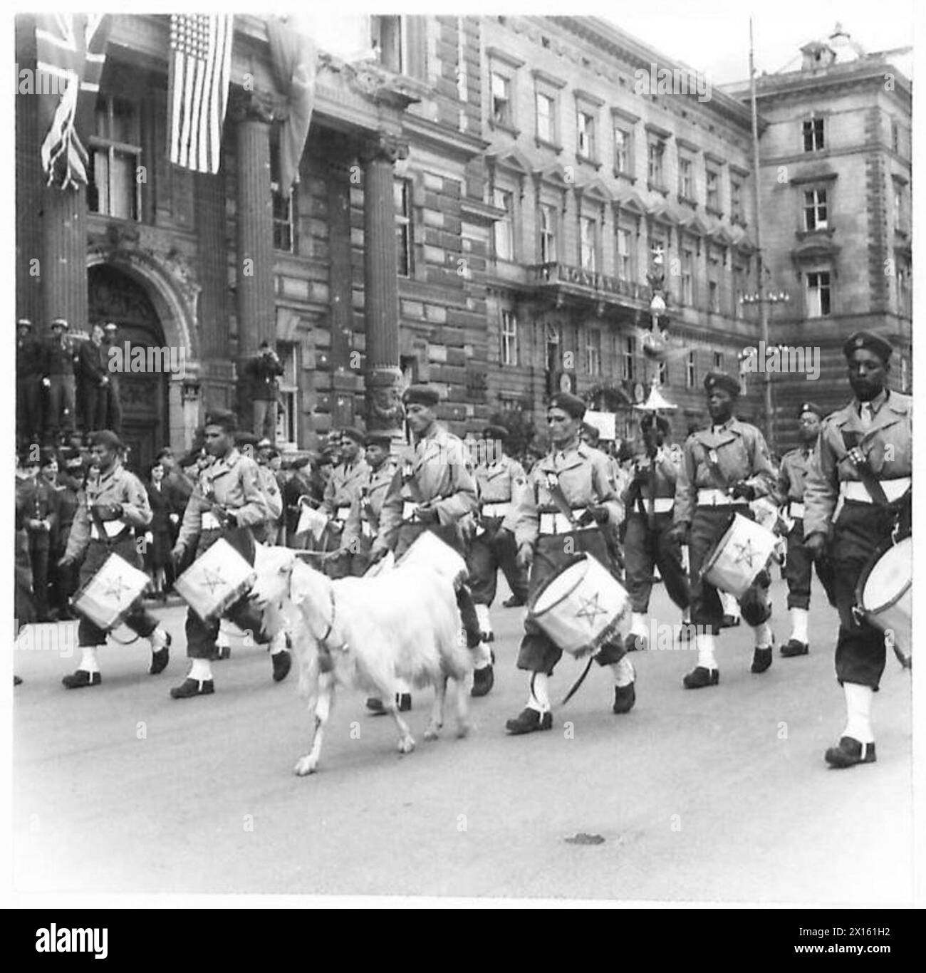 PARADE IN HONOUR OF ALLIED COMMANDERS' ENTRY INTO VIENNA - The French ...