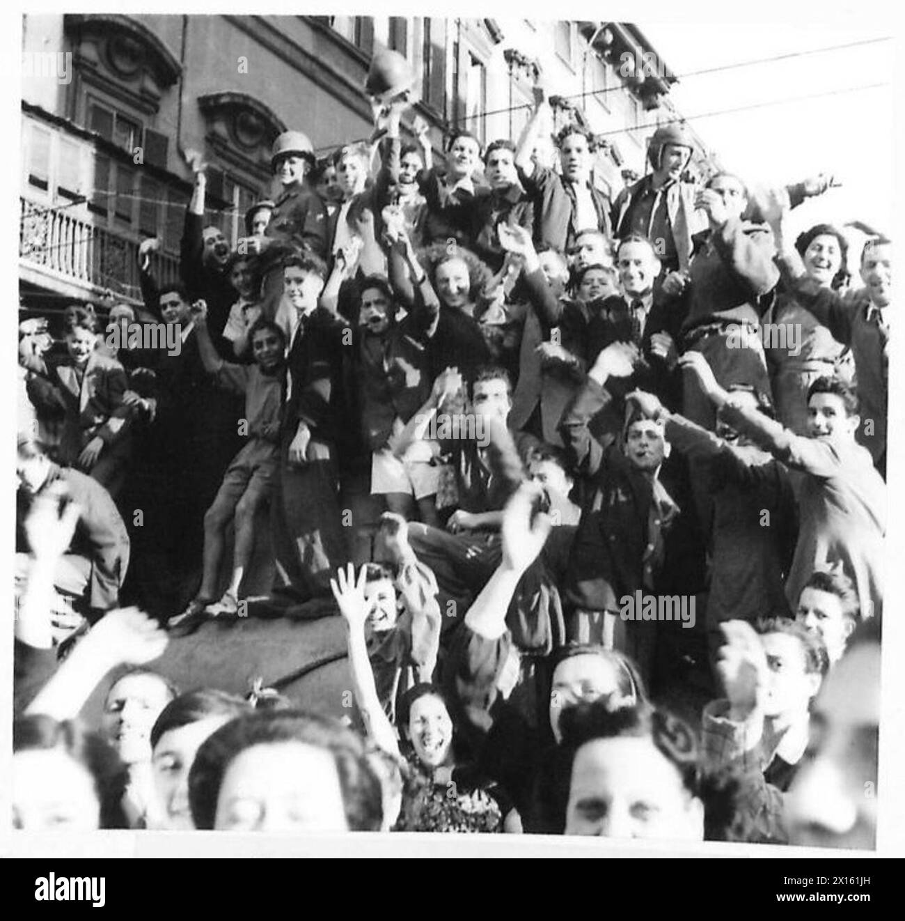 Italian citizens during world war Black and White Stock Photos & Images ...