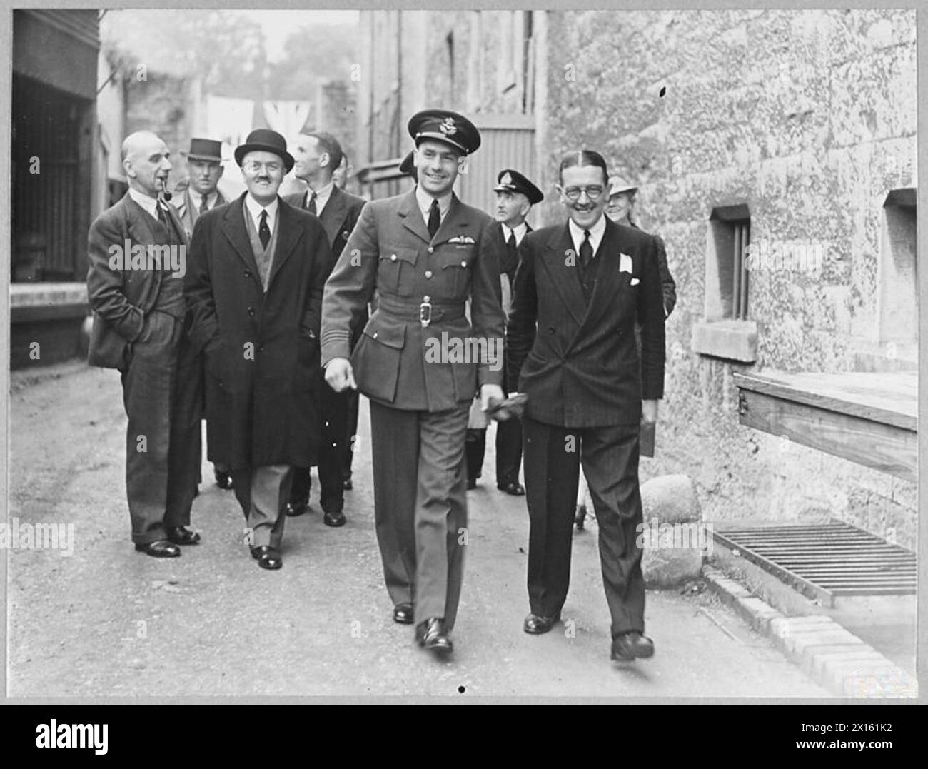 V.C. PILOT OPENS EX-JAIL MUNITIONS FACTORY - 7328 (Picture issued 1942 ...