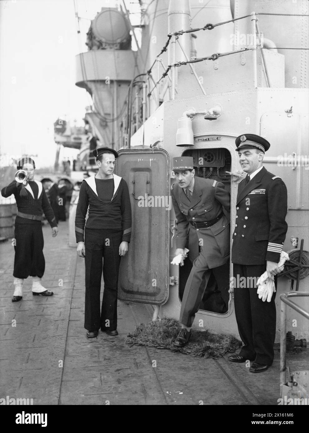 General Charles de Gaulle and Admiral Muselier visit French naval ships ...