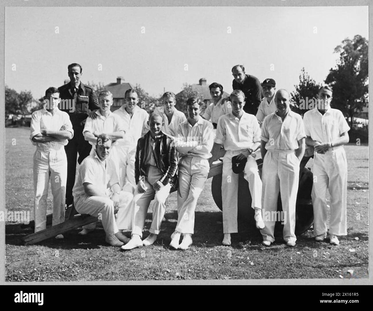 DESERT AIR FORCE PLAY AIR MARSHAL SIR JOHN SLESSOR'S CRICKET XI AT ...