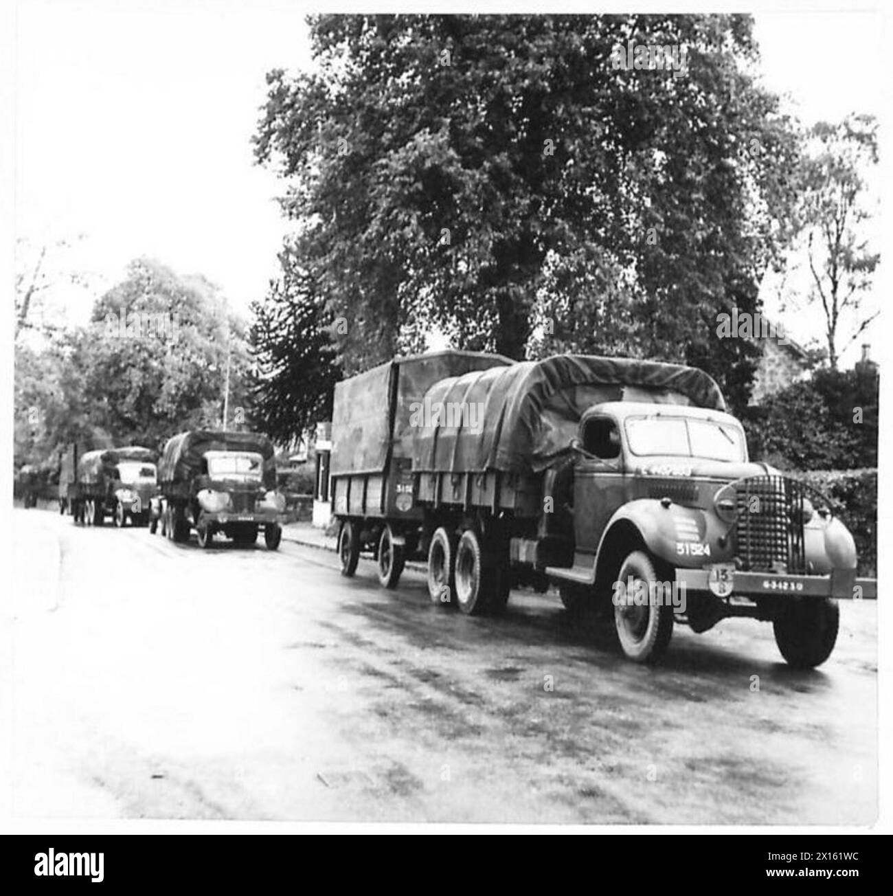 Convoy british army soldiers hi-res stock photography and images - Alamy