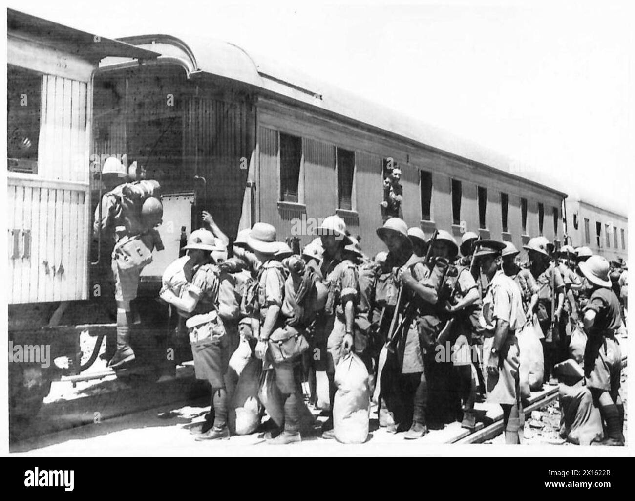 REINFORCEMENTS FOR MIDDLE EAST - Troops entraining for their ...