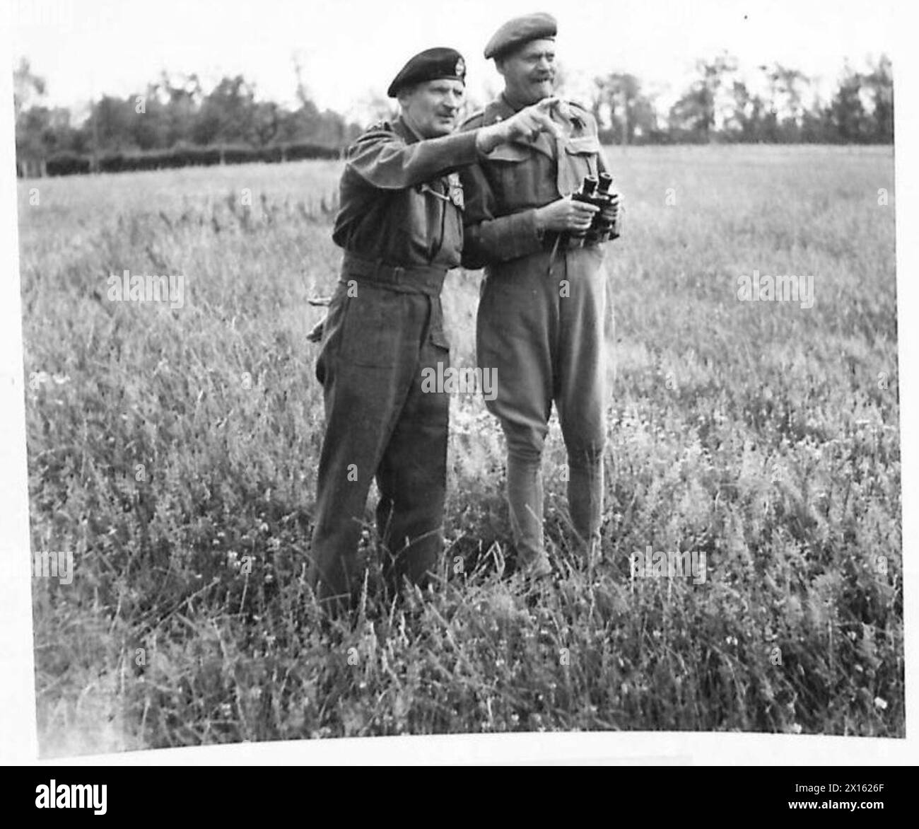 GENERAL MONTGOMERY TOURS BATTLE AREA - General Montgomery sees the ...