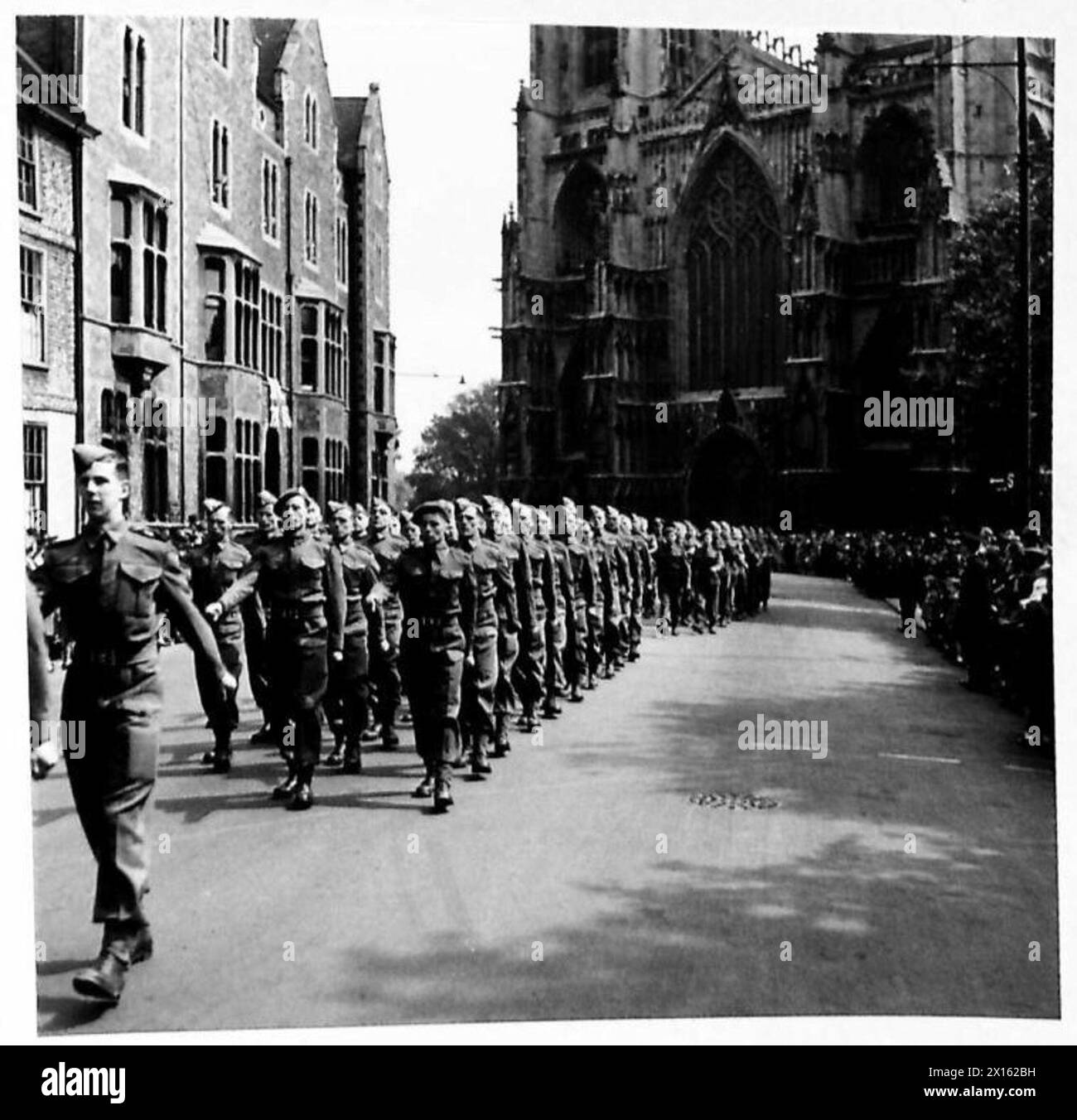 CHURCH PARADE ENDS YORK WINGS FOR VICTORY WEEK - Units leaving York ...