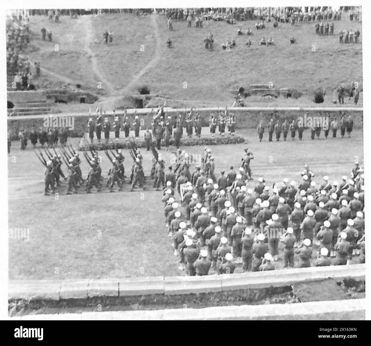The 3rd Algerian Regiment of the French Army marches past a saluting ...