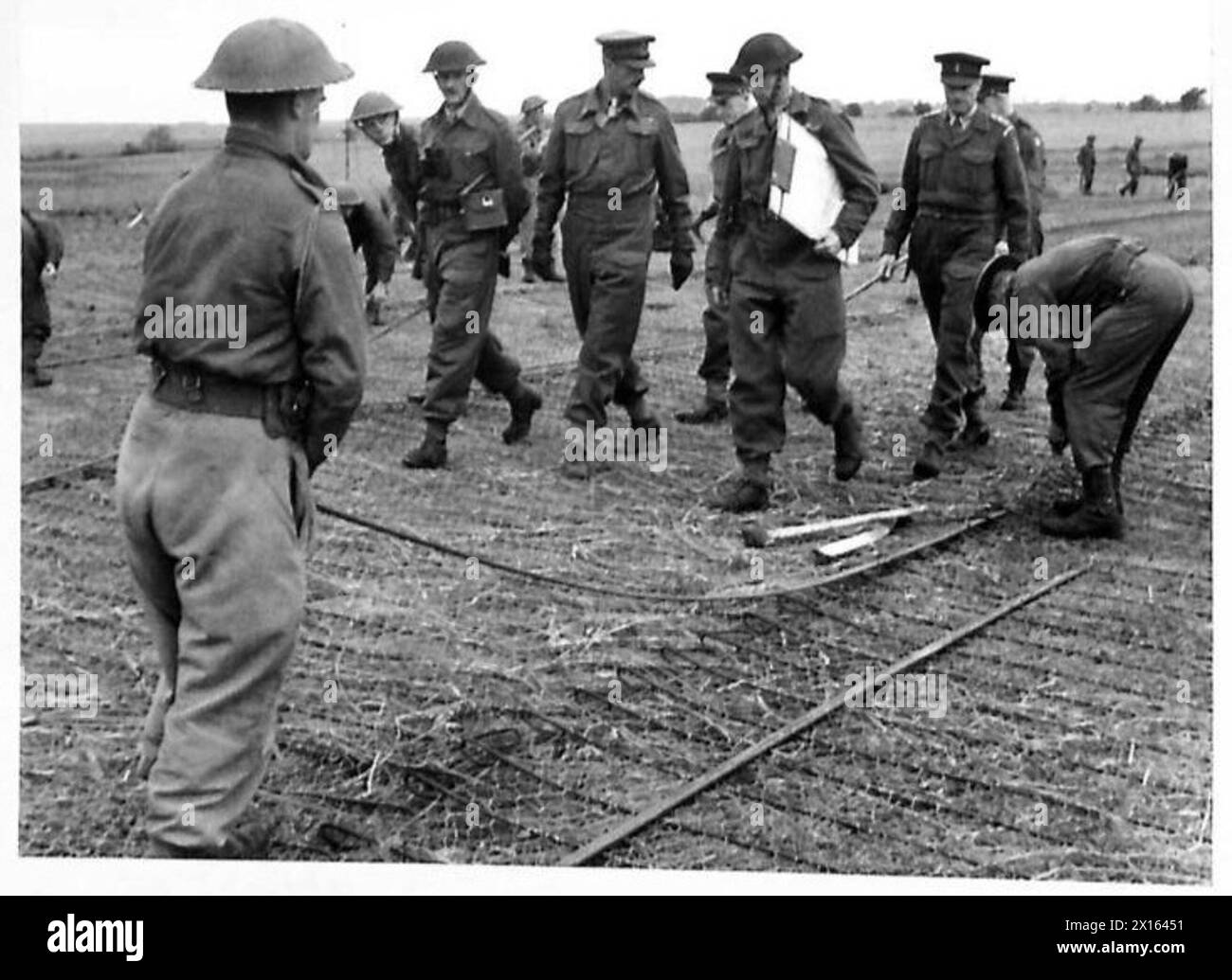 ROYAL ENGINEERS EXERCISE "SUSSEX" - General Swayne (centre) touring ...