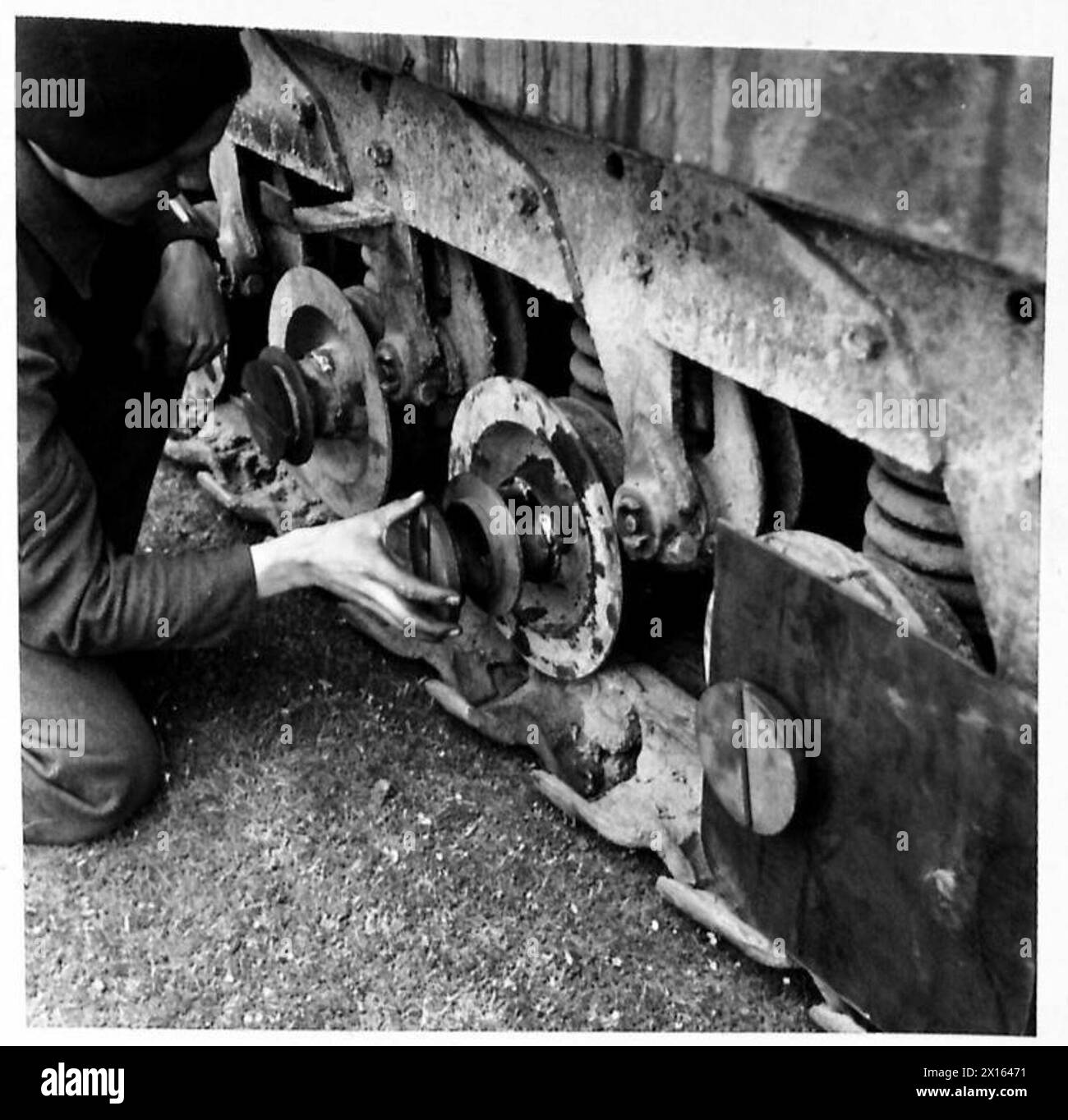 EXPERIMENTS IN TANK RECOVERY - Hub extension for fitting plates British ...