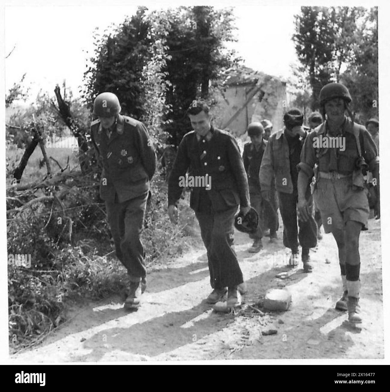 Documenting battle Black and White Stock Photos & Images - Alamy