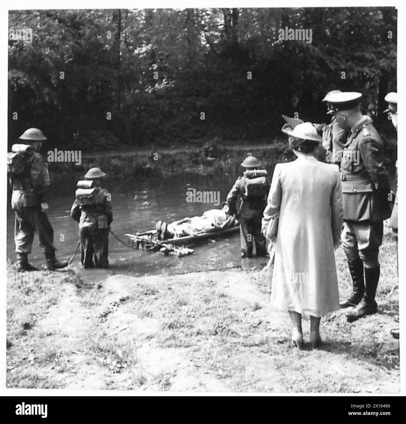 Emergency queen Black and White Stock Photos & Images - Alamy