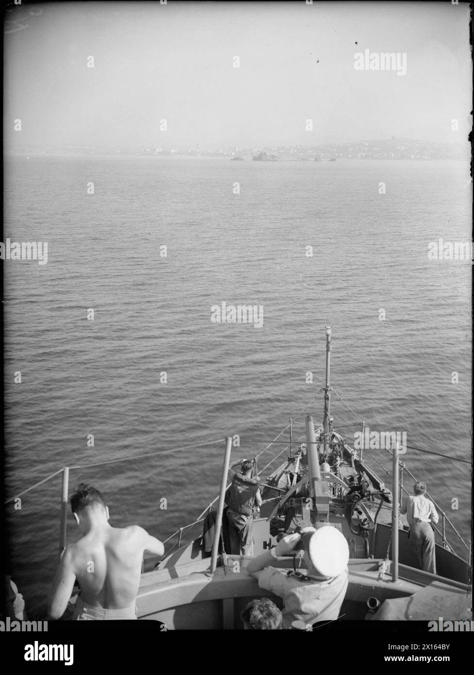 THE ROYAL NAVY DURING THE SECOND WORLD WAR - On board the British Yard ...