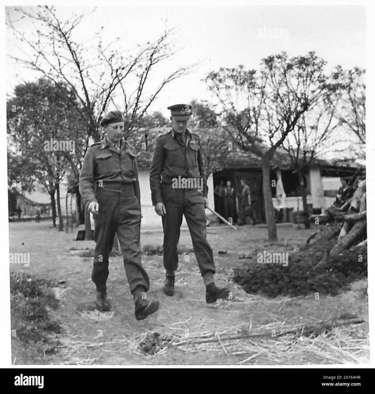 GENERAL ANDERSON GOC FIRST ARMY VISIT ARMOURED UNITS IN HIS COMMAND AT ...