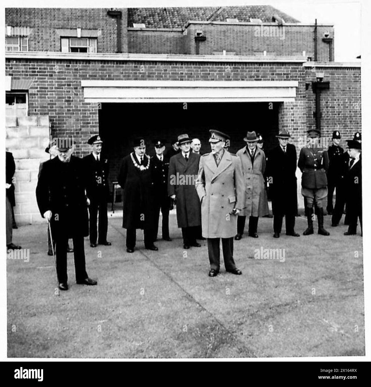 PRIME MINISTER AND FIELD MARSHAL SMUTS INSPECT DEFENCES - Field Marshal ...