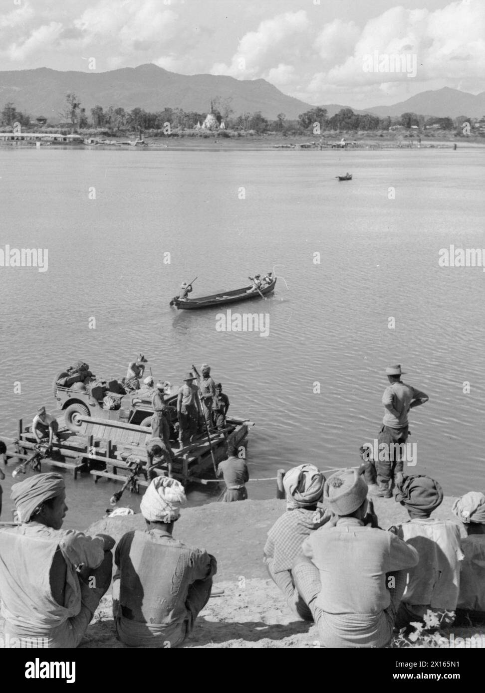 THE BRITISH ARMY IN BURMA 1945 - Troops crossing the Irrawaddy River at ...
