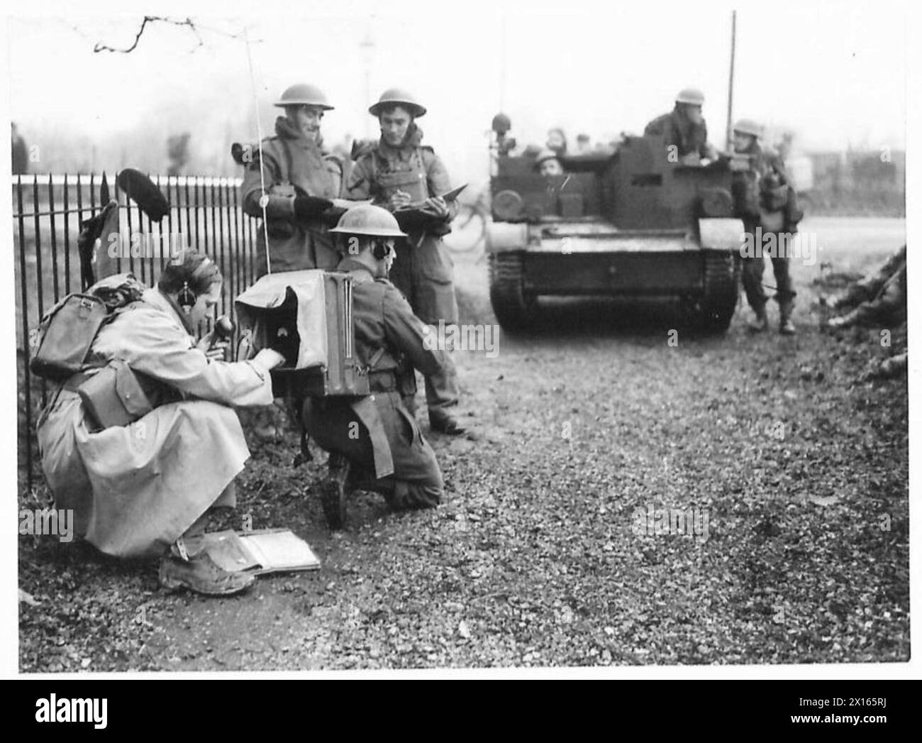 British military field telephone hi-res stock photography and images ...