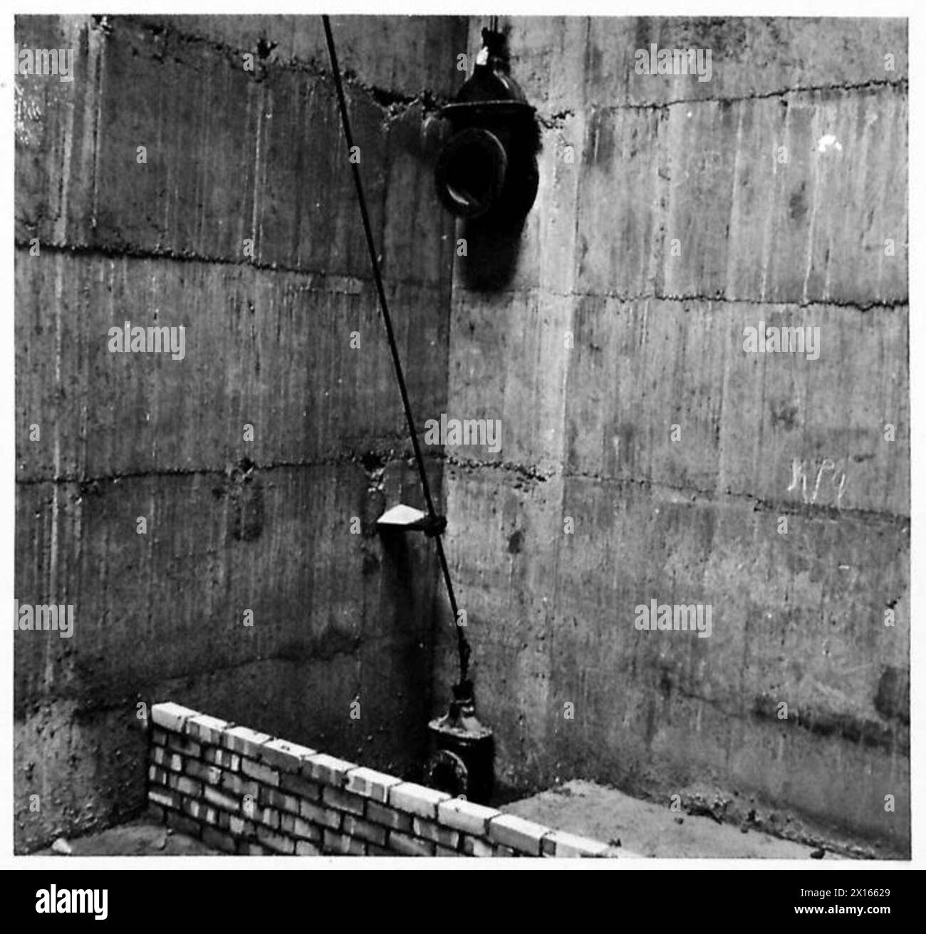 "PHOENIX" CONTRACT : PROGRESS & RECORD PHOTOGRAPHS - Type A.1, East ...