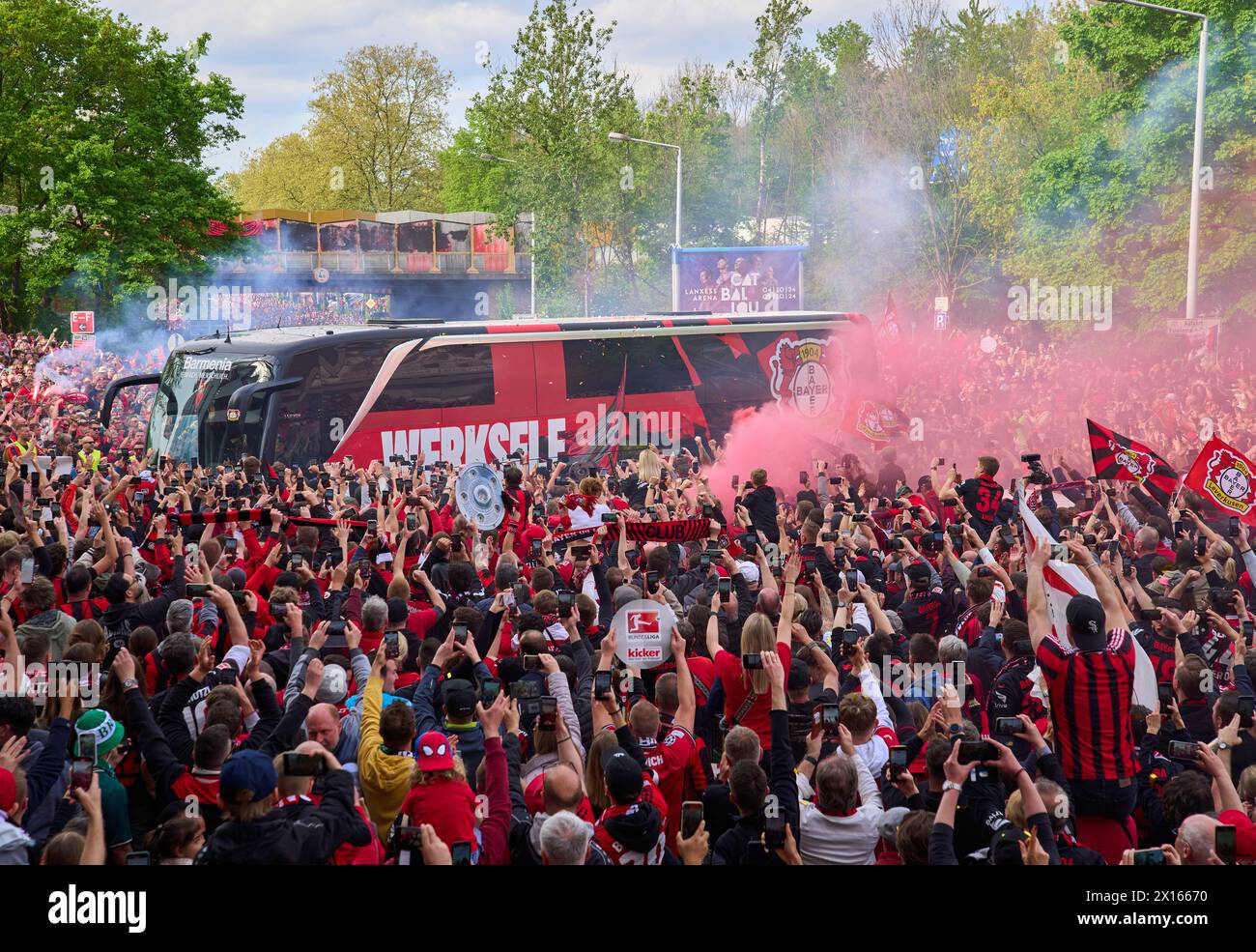 Lev fans celebrate the arrival of the team bus before the match BAYER ...