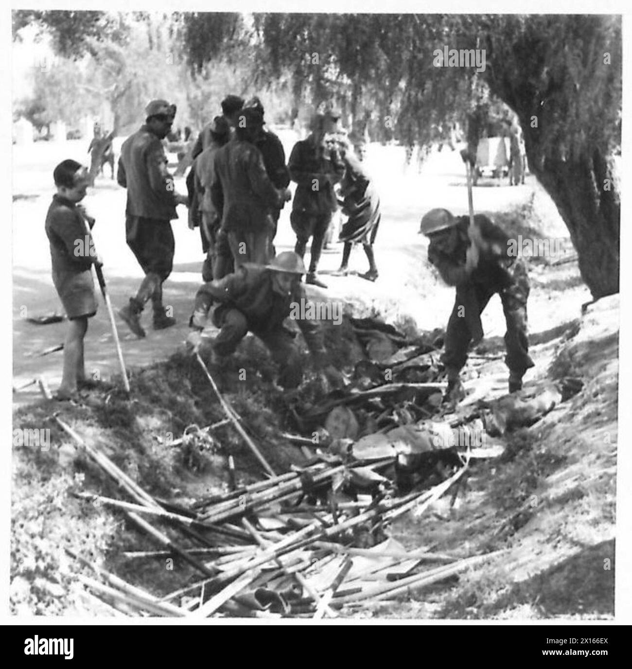 THE GERMAN INVASION OF GREECE, APRIL 1941 - British troops destroying ...