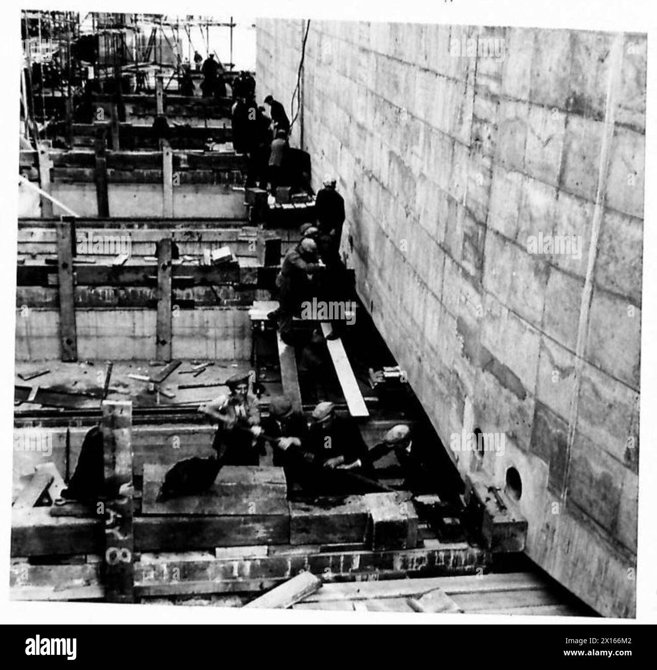 SPECIAL ASSIGNMENT FOR D.TN - Moving Hippo No. 2 on to launching ways ...