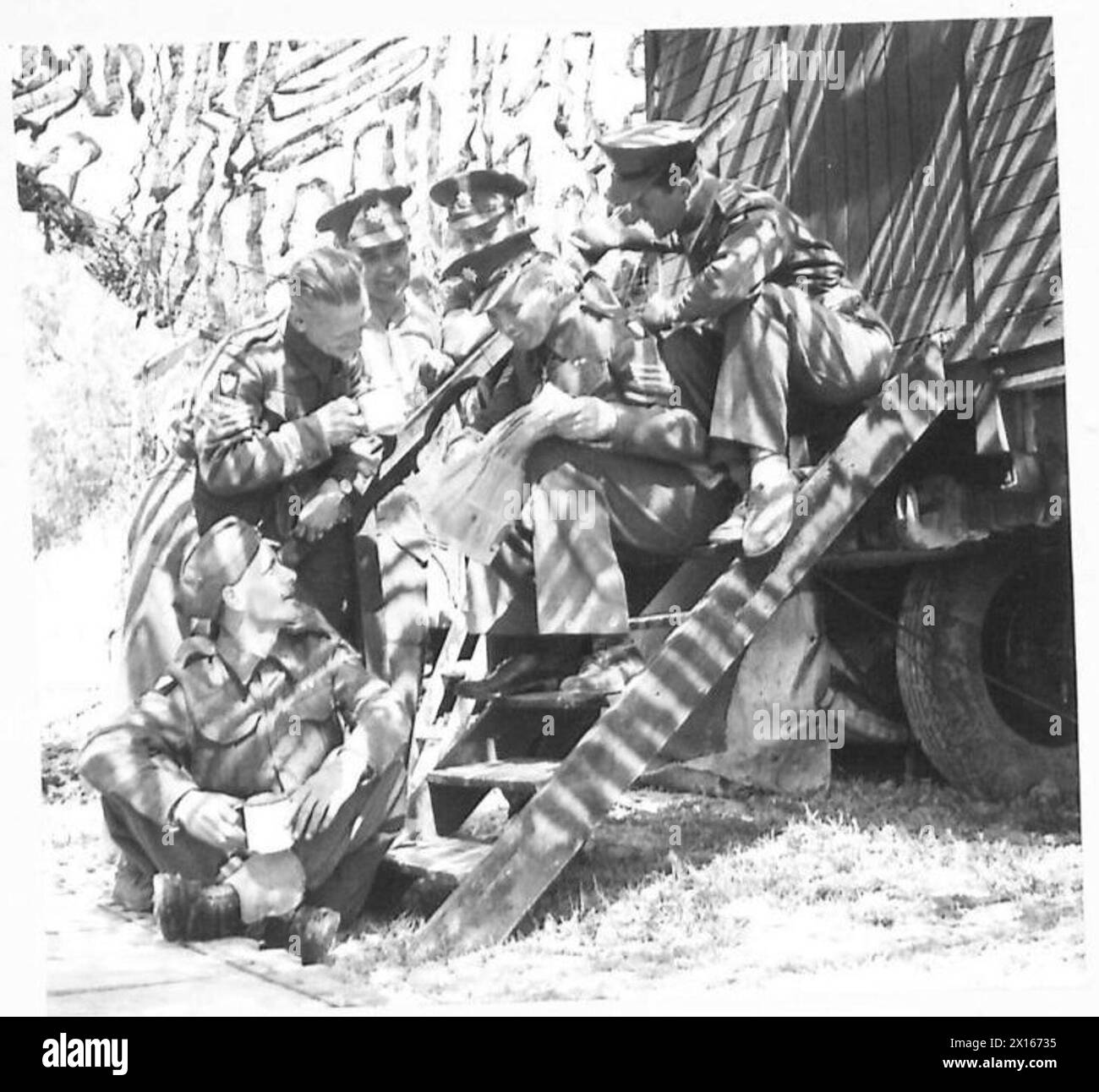 ITALY : "GENERAL STAFF" (M.of I. REQUEST) - A group of the General's ...