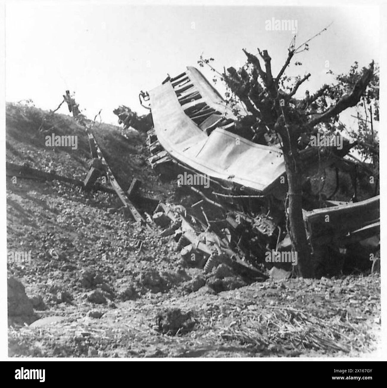 THE BRITISH ARMY IN NORTH AFRICA, SICILY, ITALY, THE BALKANS AND AUSTRIA 1942-1946 - The deadly ...