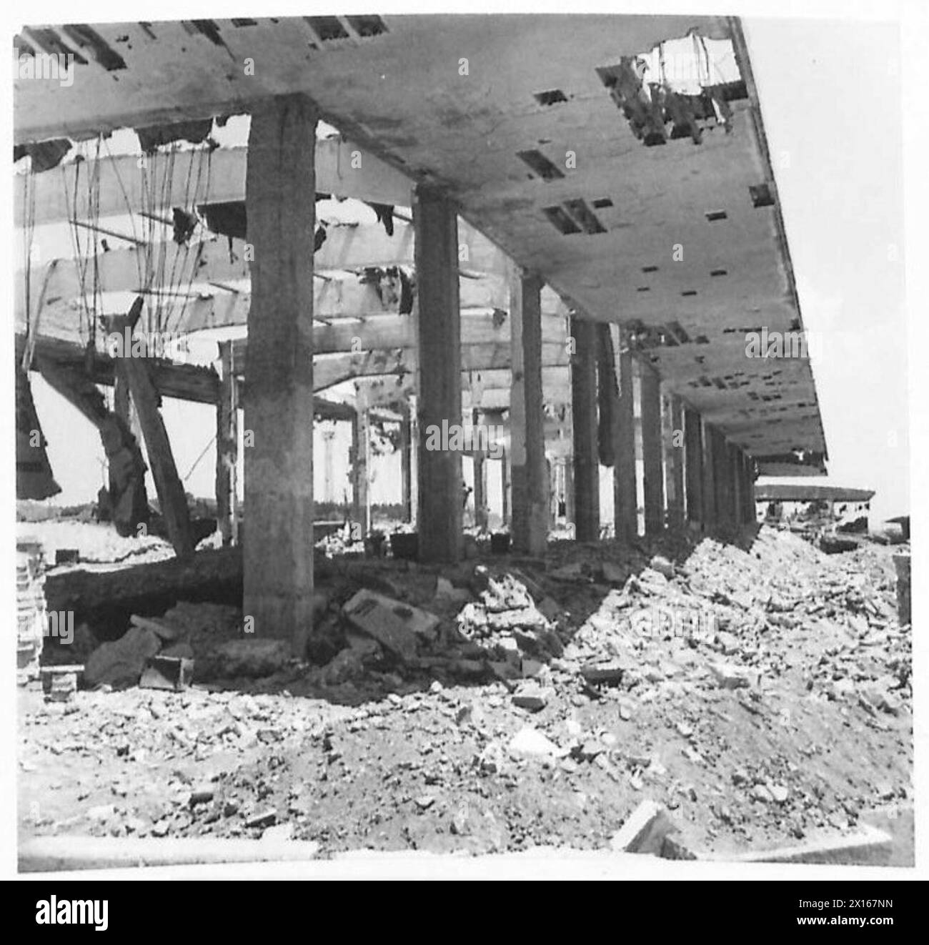 British soldiers sicily Black and White Stock Photos & Images - Alamy