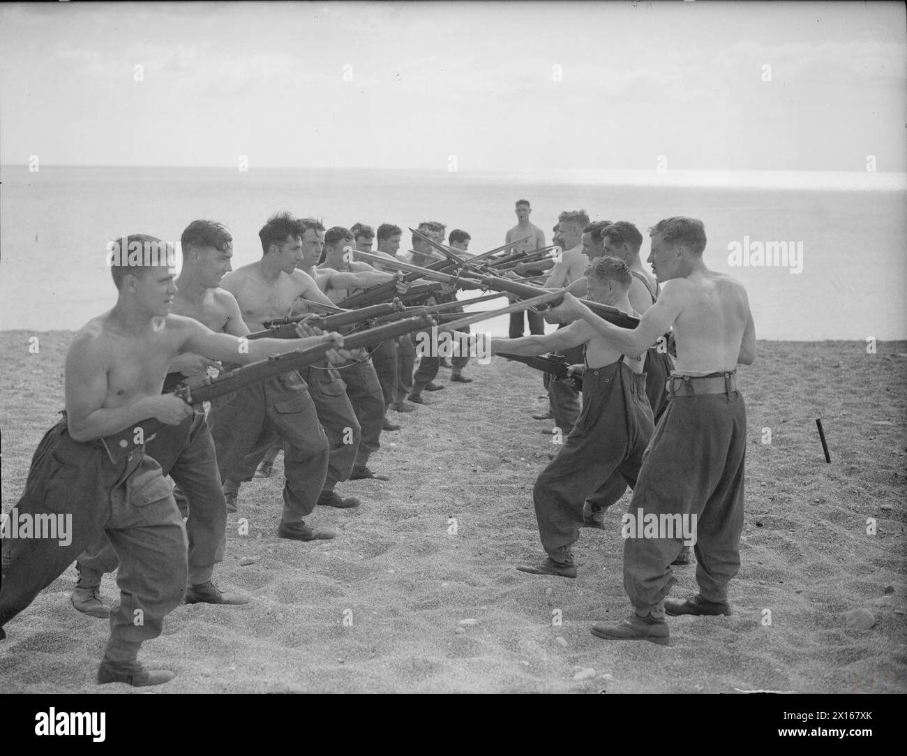 THE BRITISH ARMY IN BRITAIN, 1939-1945 - Troops of the Durham Light ...