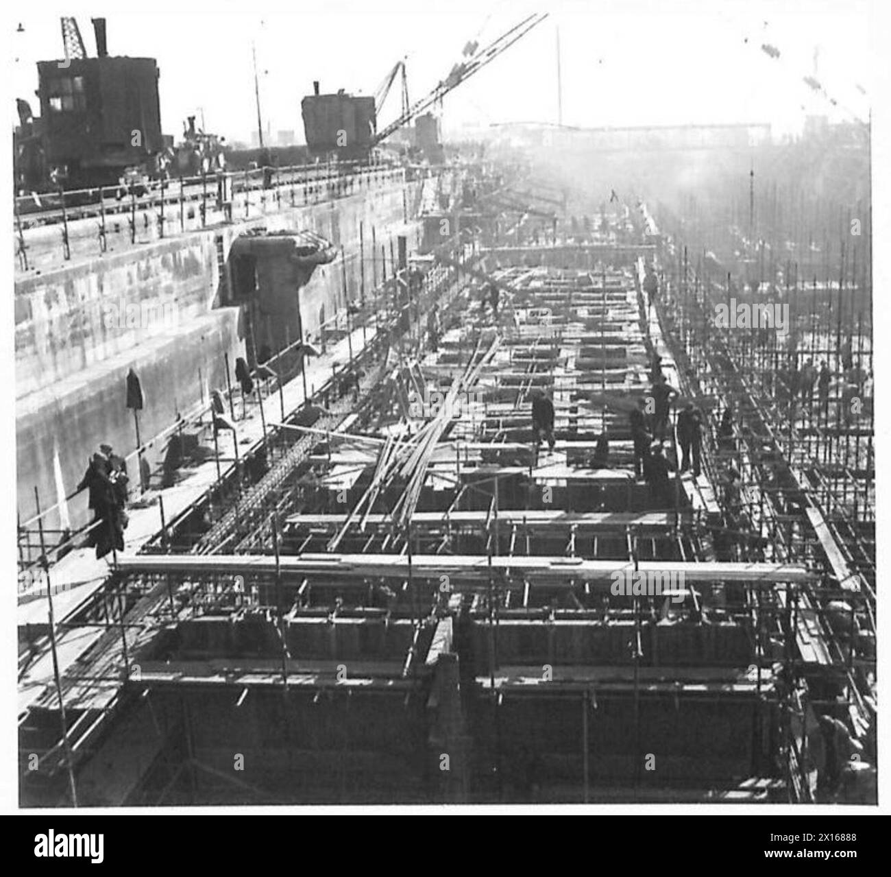 Caisson type hi-res stock photography and images - Alamy