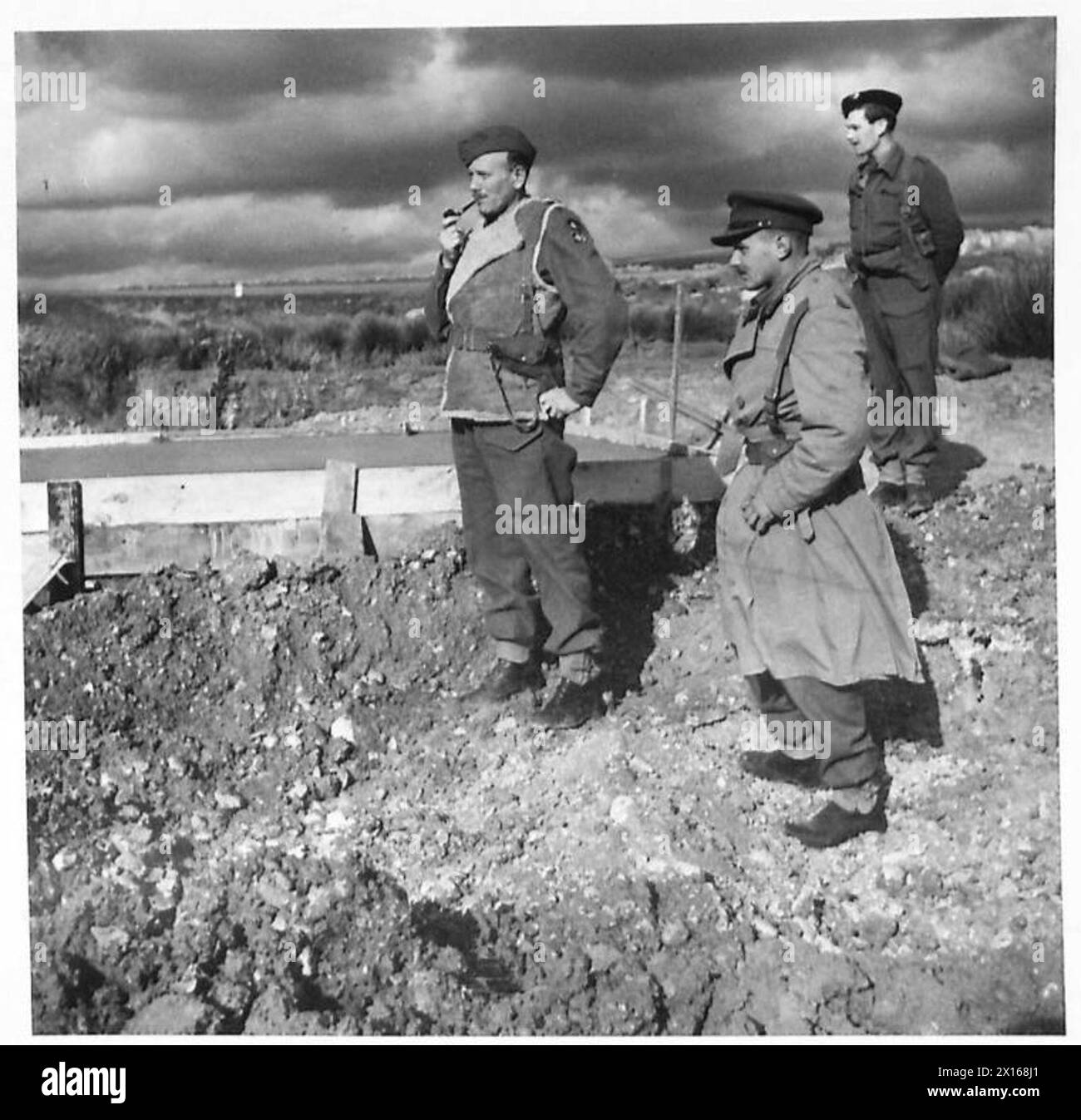 237TH A FIELD COMPANY TAKE OVER - The C.R.E. in leather jacket Lt ...