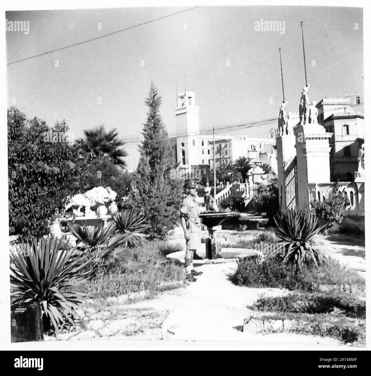 INVASION OF ITALY : AIRBORNE DIVISION OCCUPIED TARANTO - This was a ...