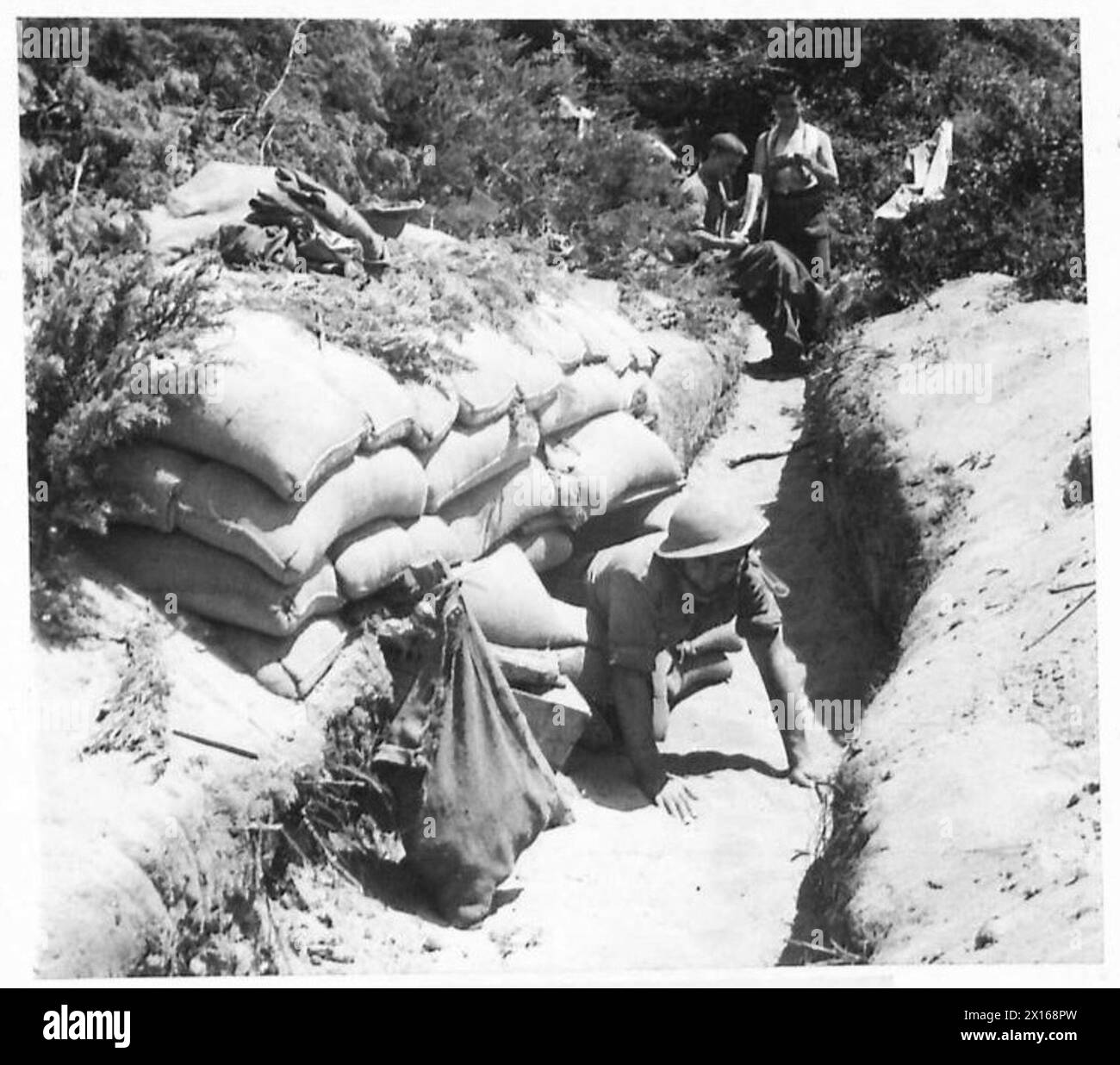 FIFTH ARMY - ANZIO BRIDGEHEAD (VARIOUS) - The Infantry in this sector ...
