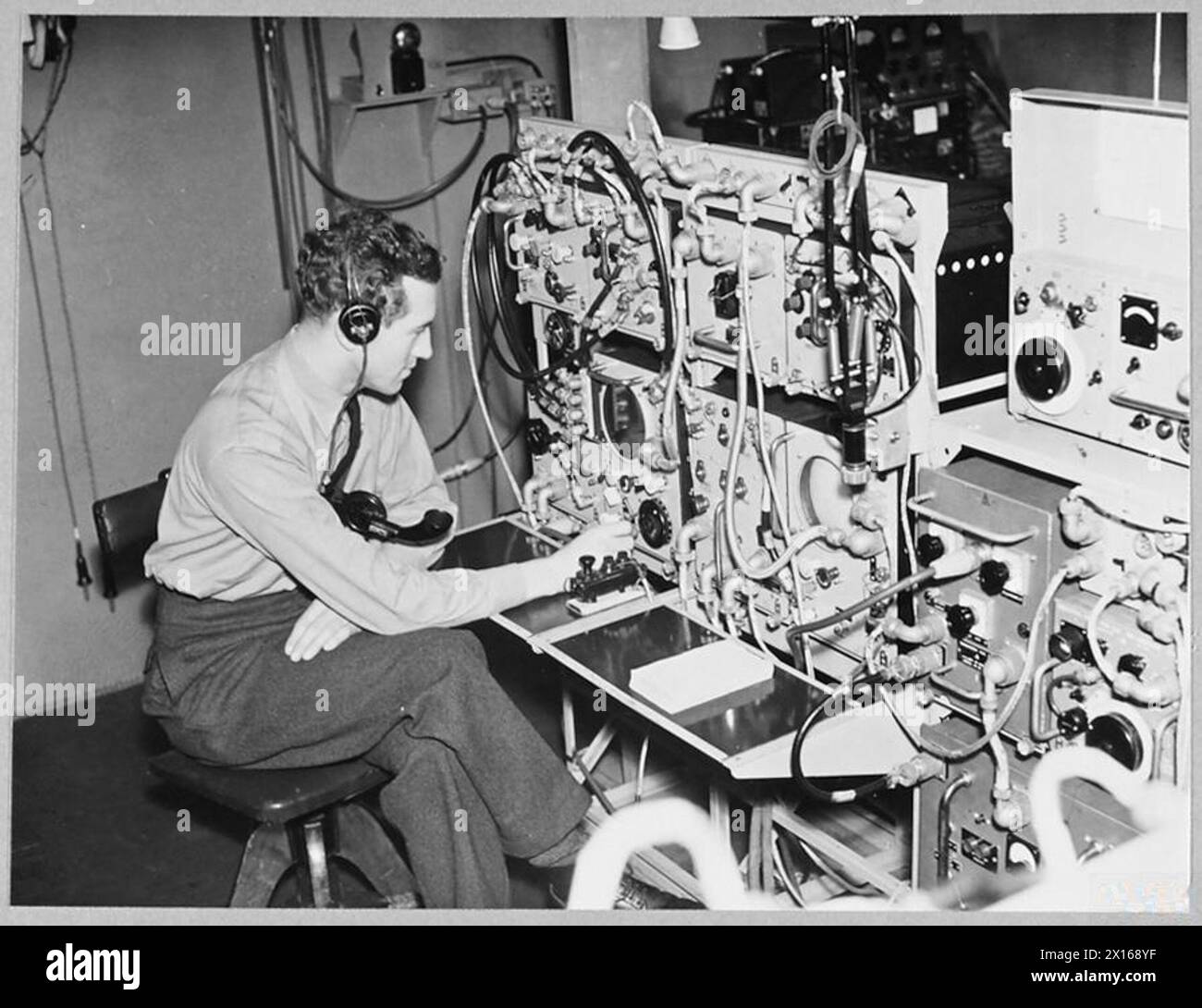 R.A.F. RADAR STATION IN THE WESTERN ISLES - 16469 Picture (issued ...